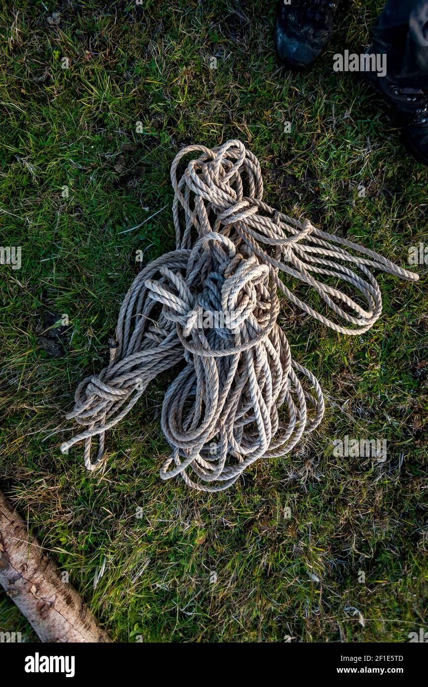Rope coil green hi-res stock photography and images - Alamy