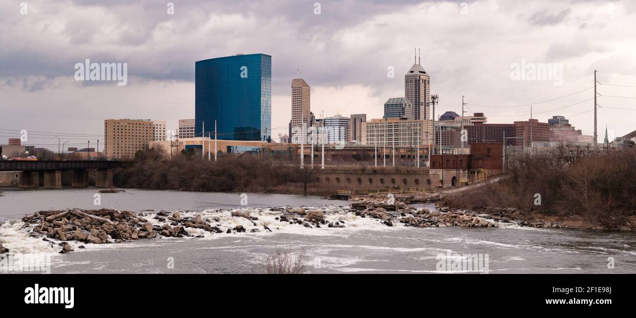 Downtown skyline white river indianapolis hi-res stock photography and ...