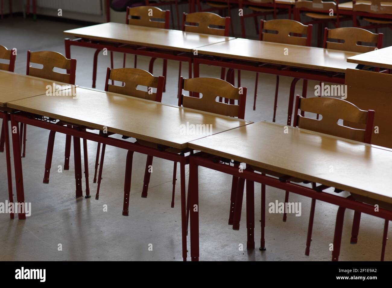An empty children classroom with chairs and tables Stock Photo - Alamy
