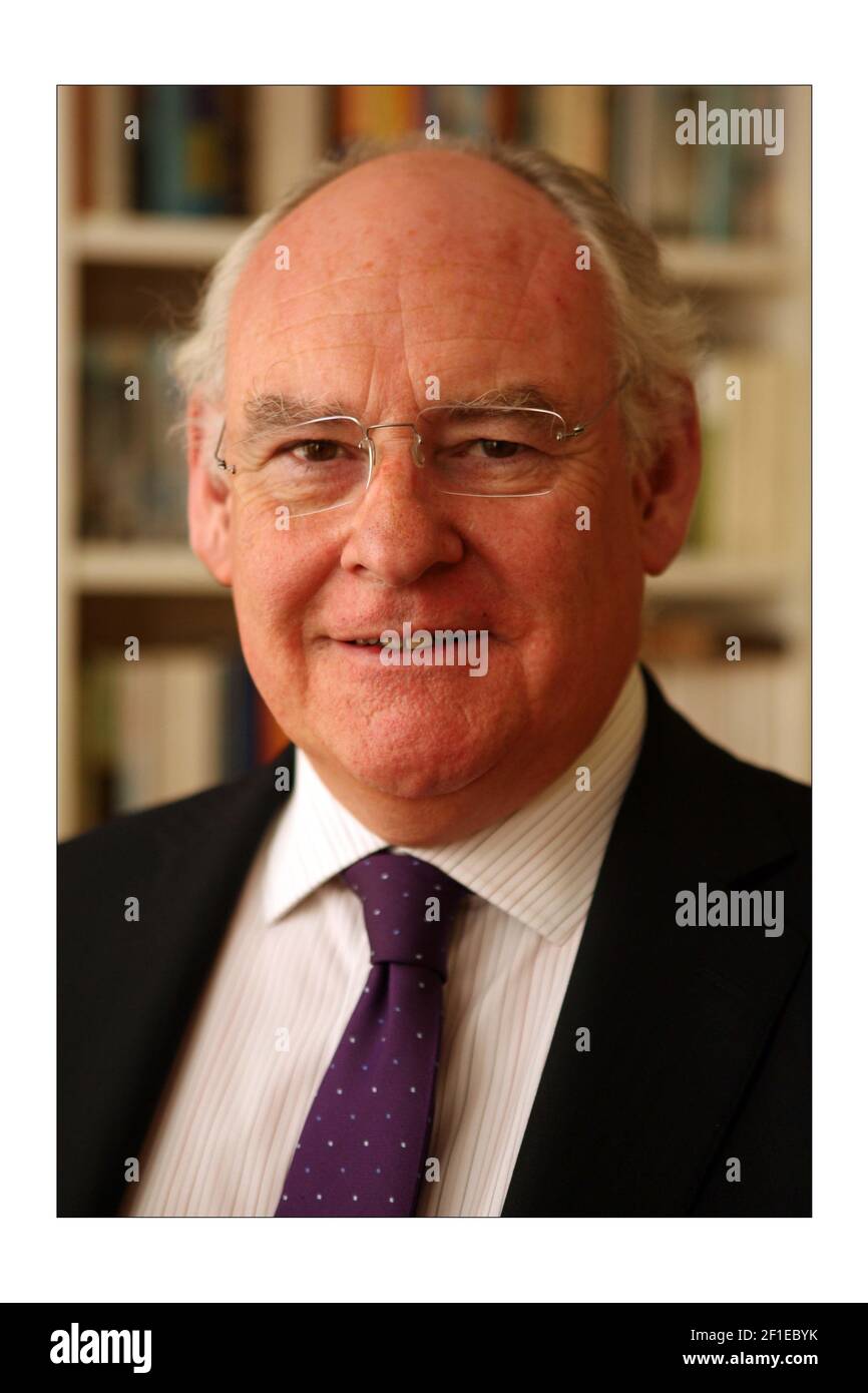 Donald brydon hi-res stock photography and images - Alamy