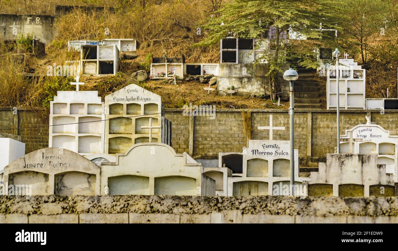 Ecuador village hi-res stock photography and images - Alamy