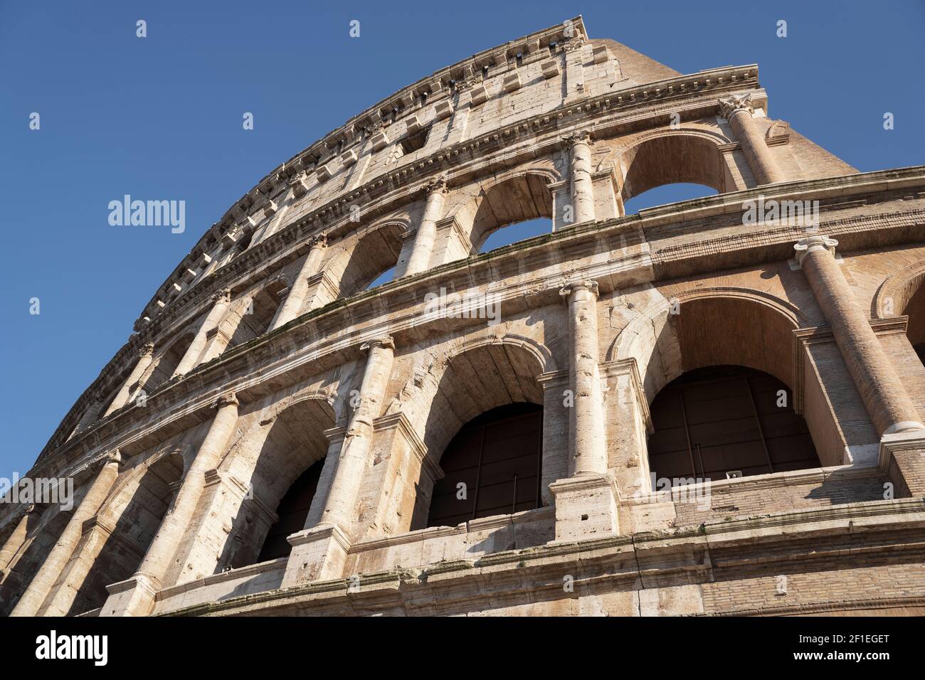 Doors ground level hi-res stock photography and images - Alamy