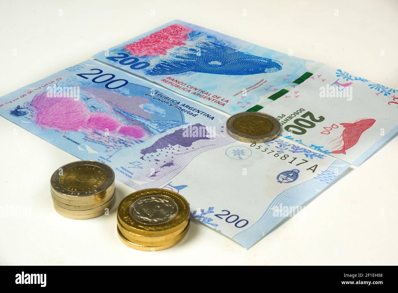 Blue banknote hi-res stock photography and images - Alamy