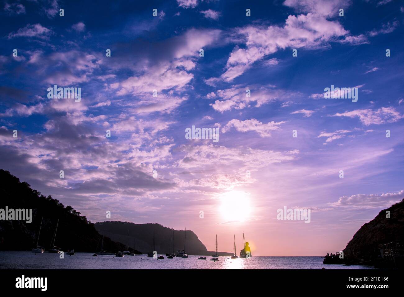 Quiet sunset hi-res stock photography and images - Alamy