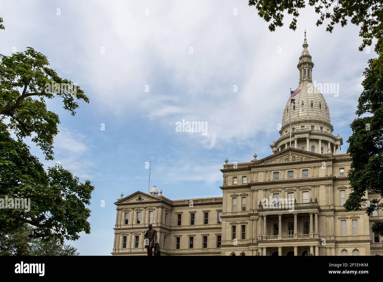 Michigan state capital building hi-res stock photography and images - Alamy
