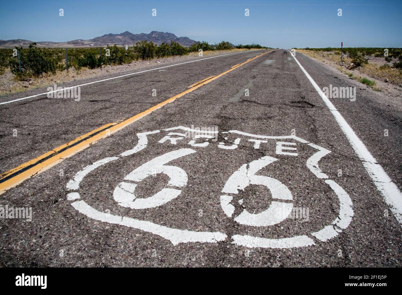 Long route hi-res stock photography and images - Alamy