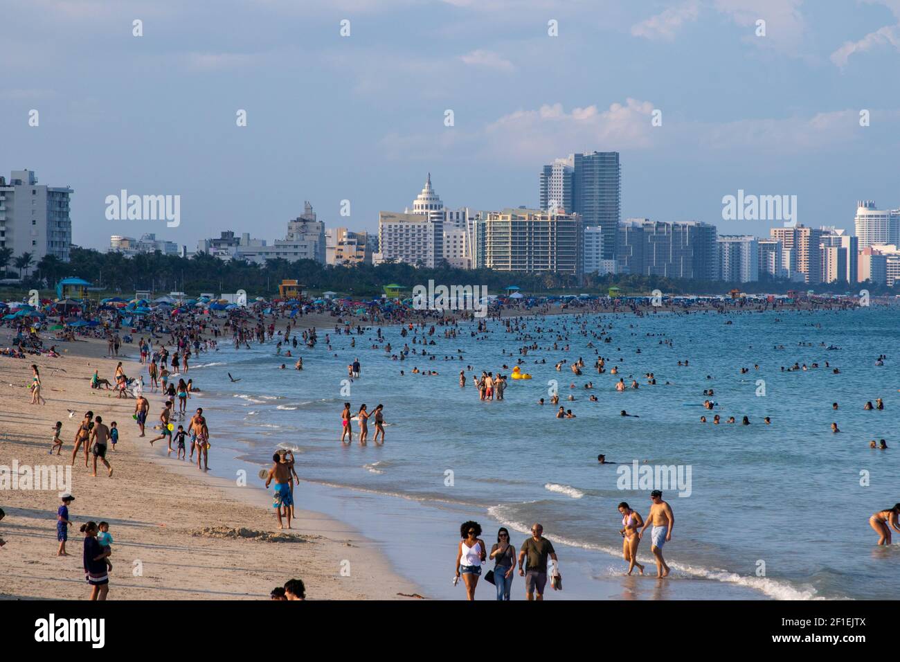 Busy Miami Beach Stock Photo - Alamy