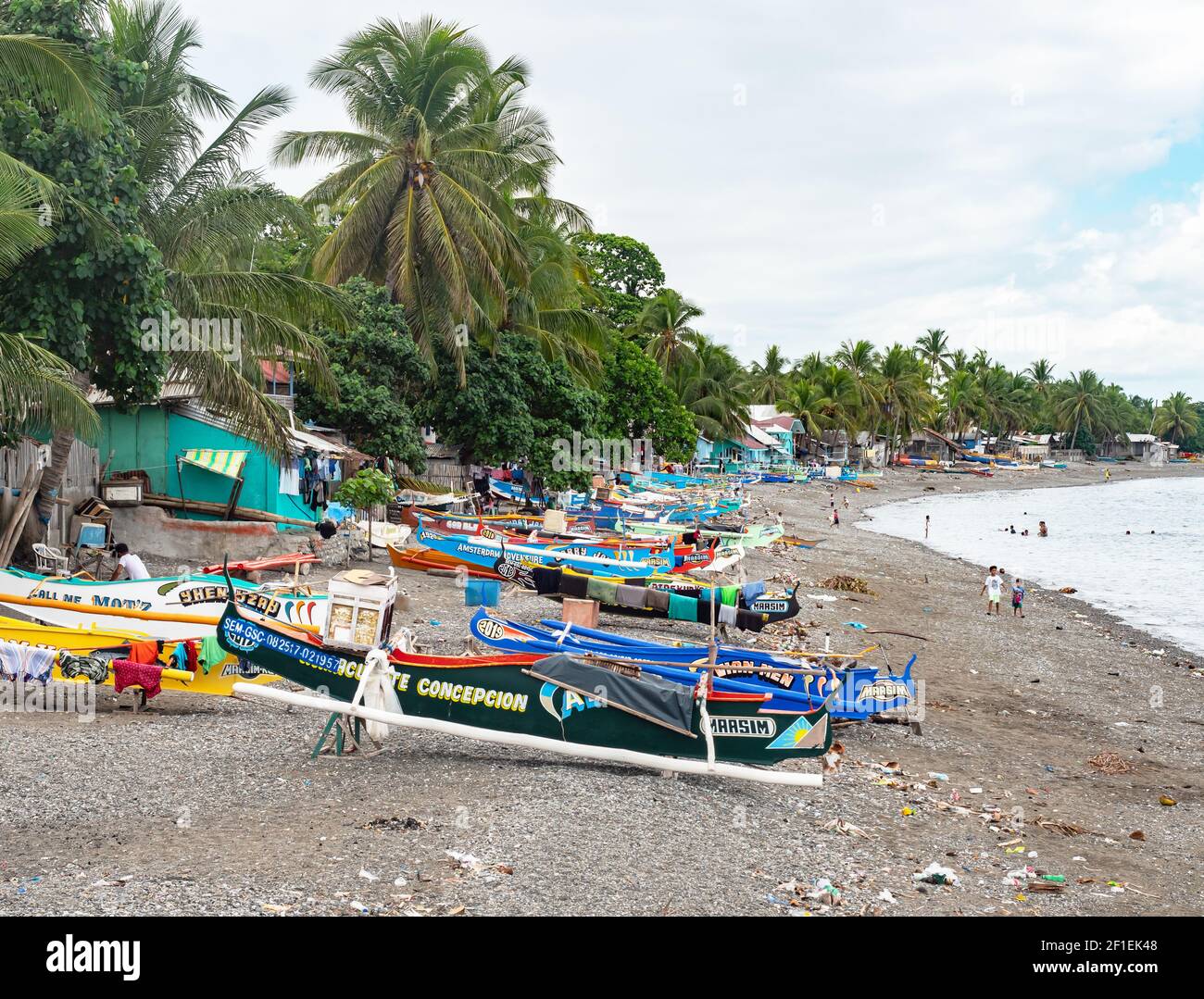 Mindanao outrigger hi-res stock photography and images - Alamy