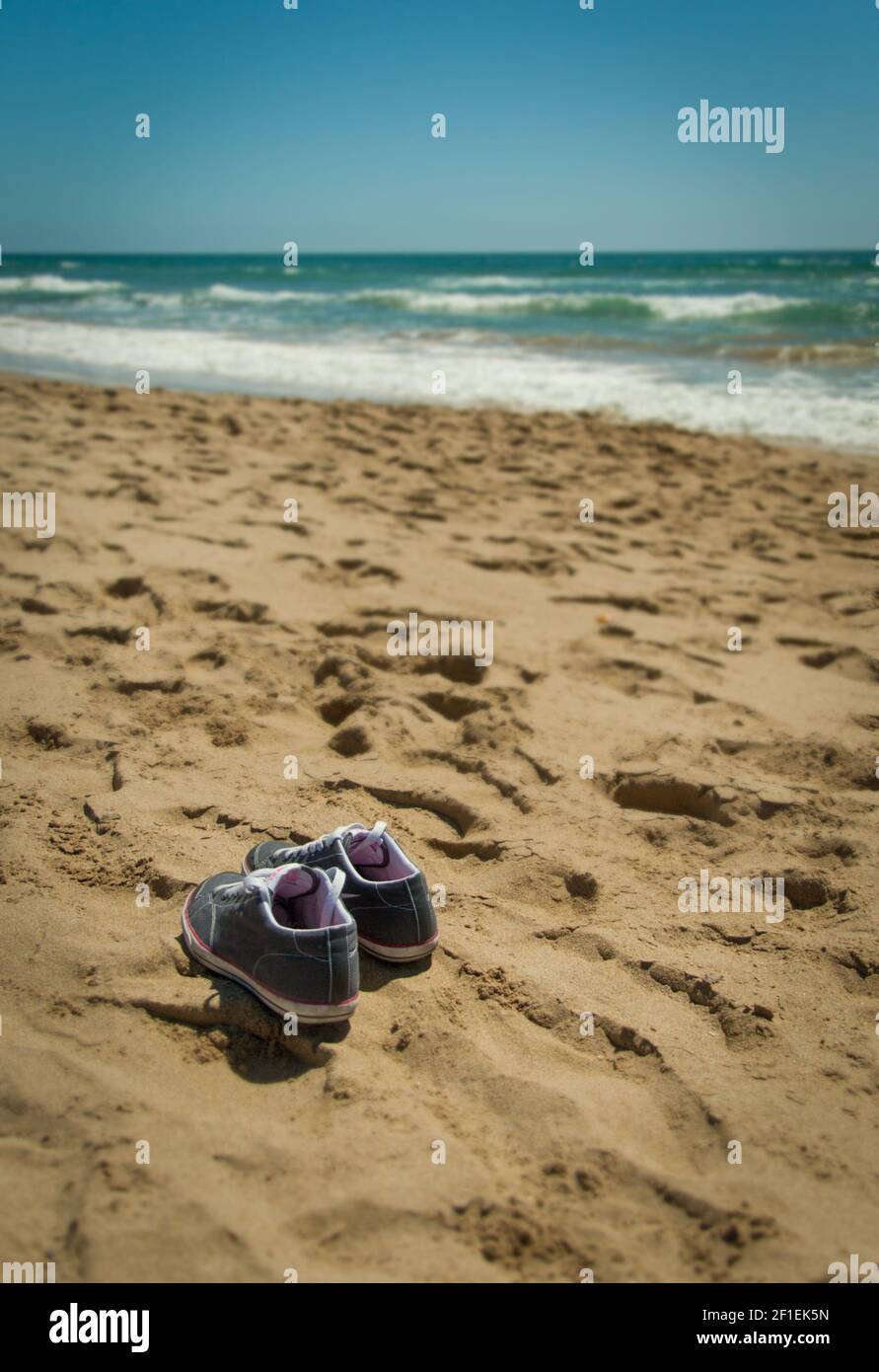 Shoes off hi-res stock photography and images - Alamy