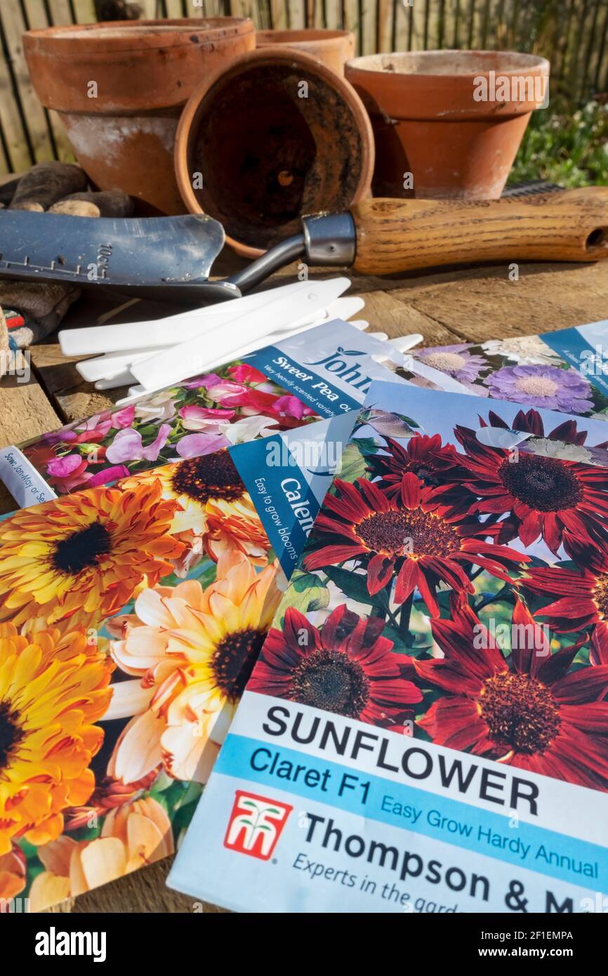 Packets of seed spring uk garden hi-res stock photography and images ...