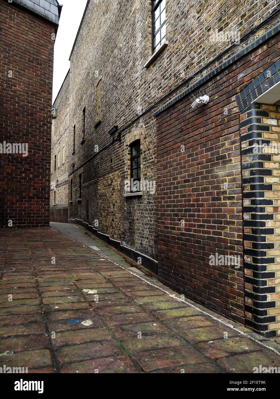 London 19th century alley hi-res stock photography and images - Alamy