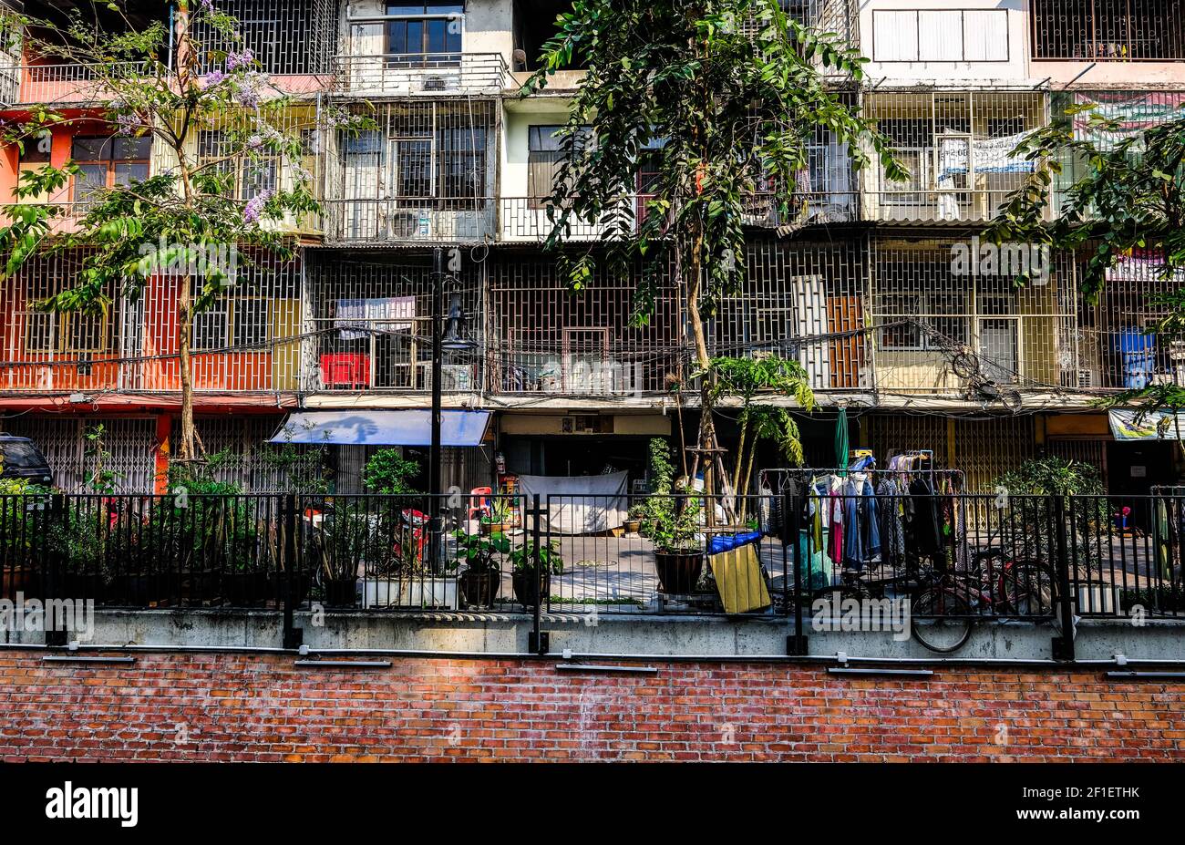 Khong Ong Ang Walking Street, Bangkok, Thailand Stock Photo - Alamy