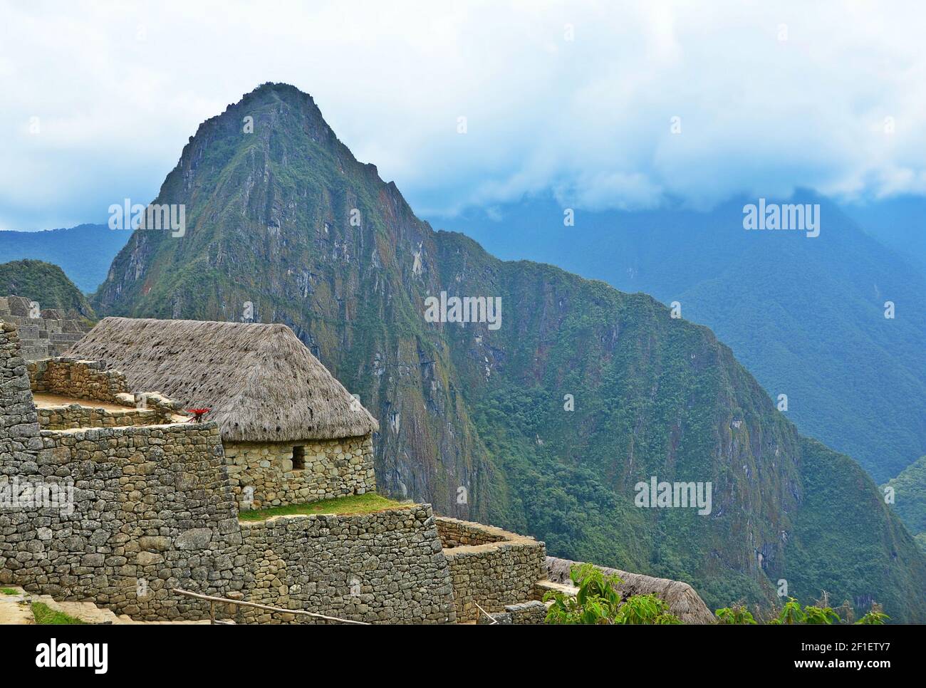 Terraces huts machu picchu ruins hi-res stock photography and images ...