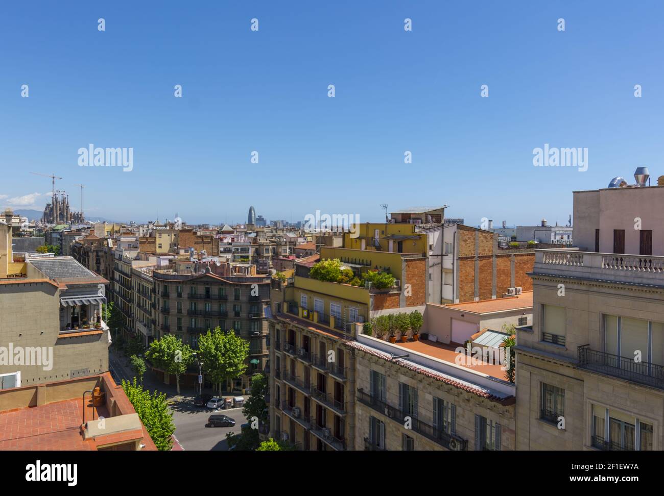 Parallel cityscape hi-res stock photography and images - Alamy