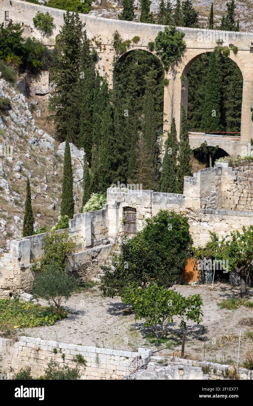 Gravina in Puglia, with the Roman two-level bridge that extends over ...