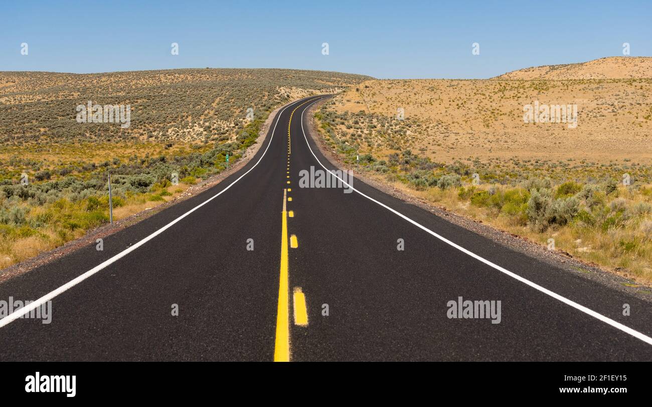 Open Road Vertical Dark Asphalt Two Lane Road Twin Lane Highway Stock ...