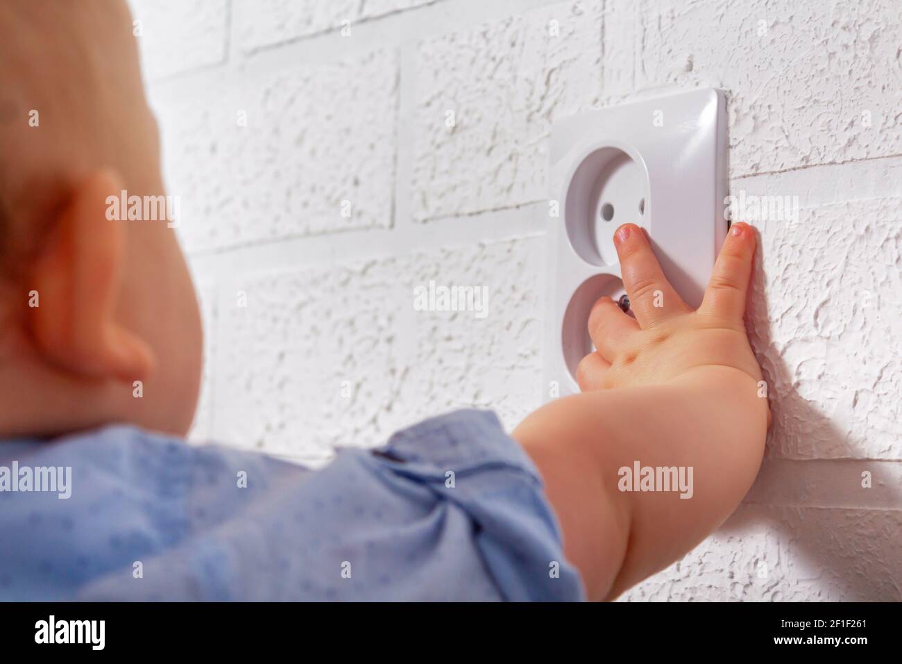 Baby connector hi-res stock photography and images - Alamy