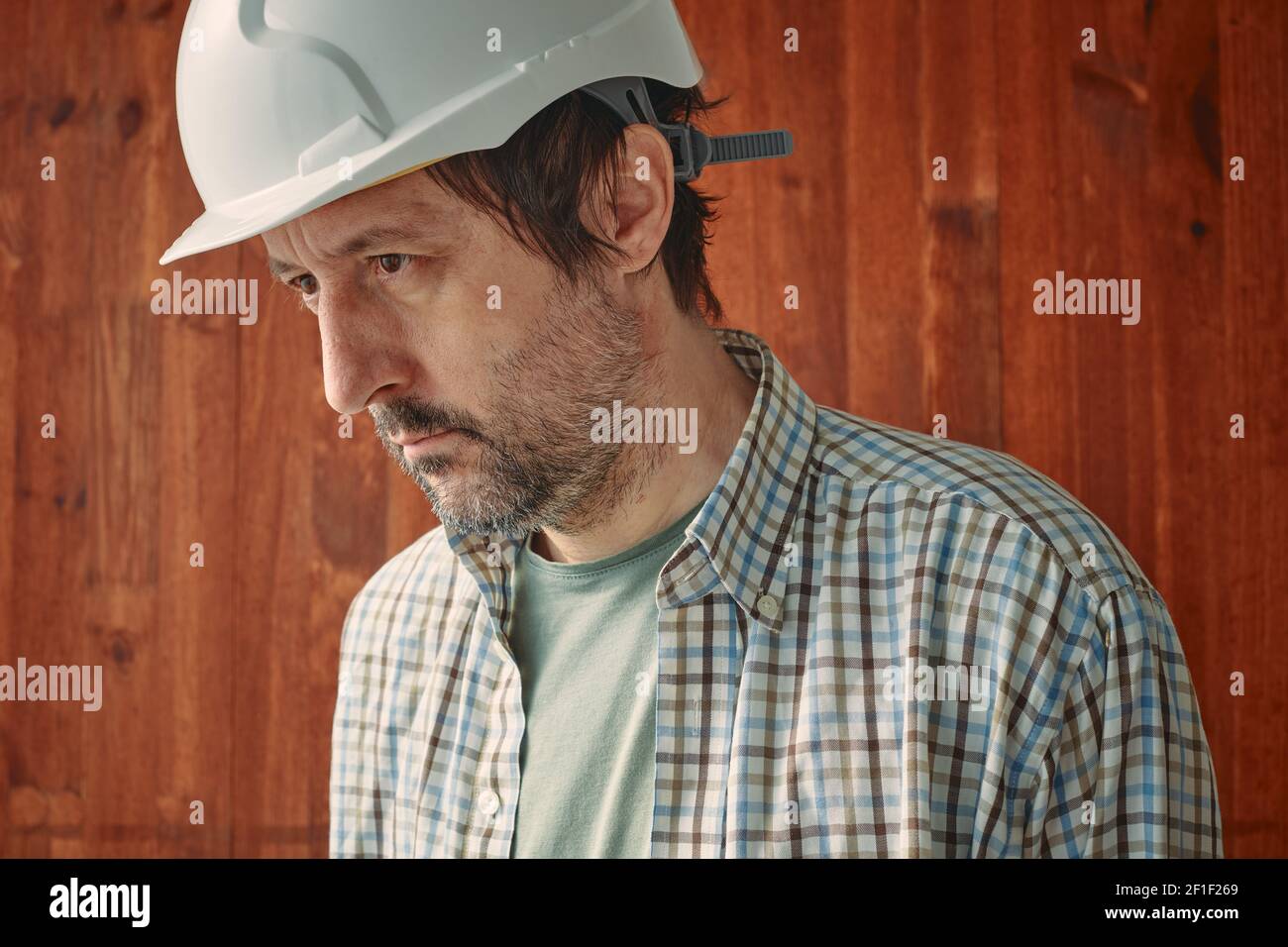 Male labor hi-res stock photography and images - Alamy
