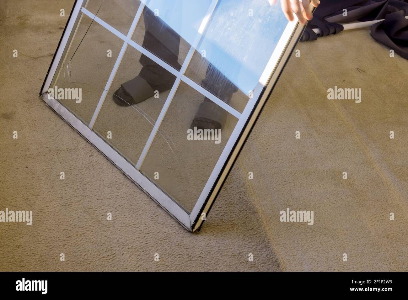 Installing window hi-res stock photography and images - Alamy