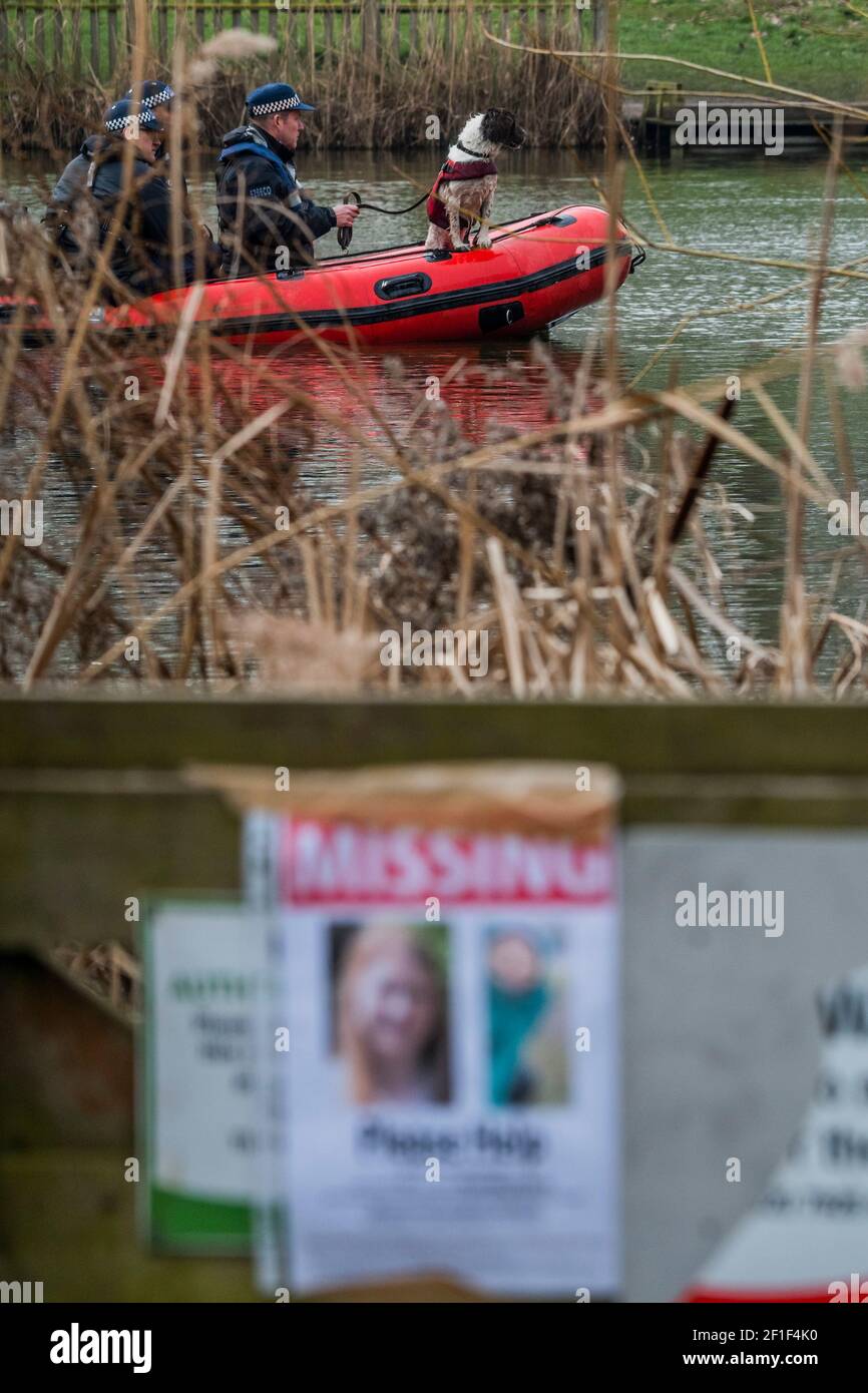 Missing people posters hi-res stock photography and images - Alamy
