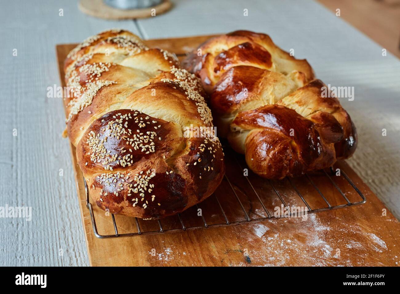 Challah shabbat hi-res stock photography and images - Alamy