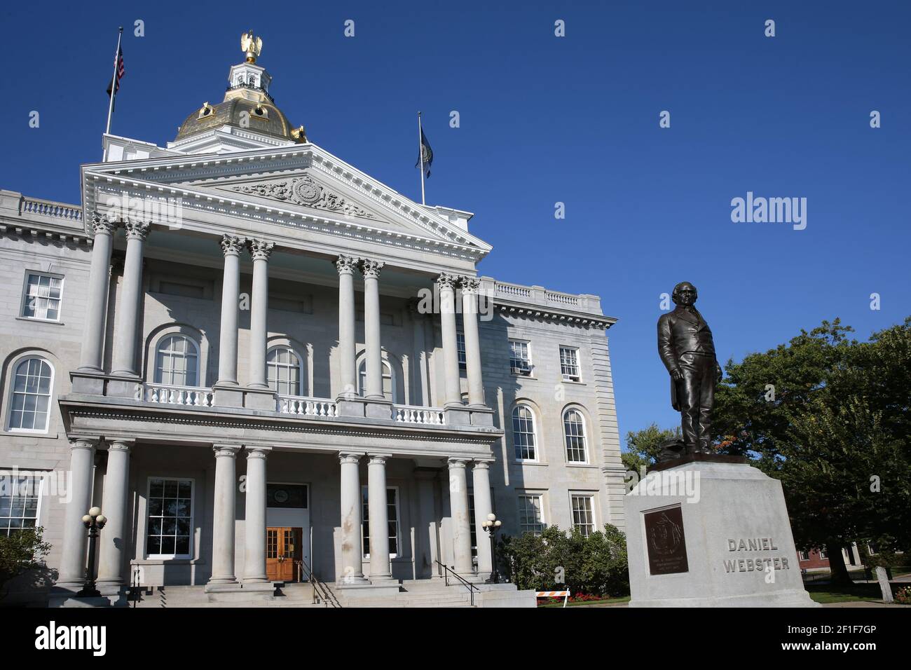 New hampshire state house hi-res stock photography and images - Alamy
