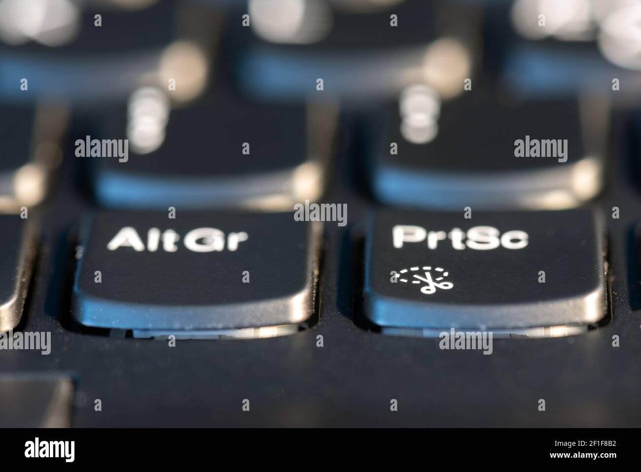 Macro shot of black keyboard focus on PrtSc key Stock Photo - Alamy