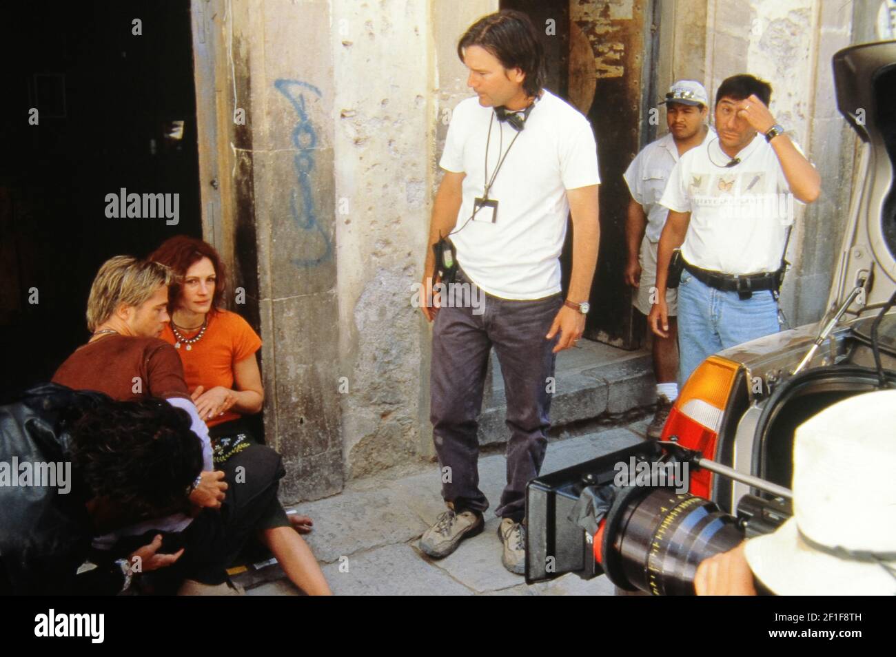 Director Gore Verbinski, "The Mexican" (2001) DreamWorks Pictures ...