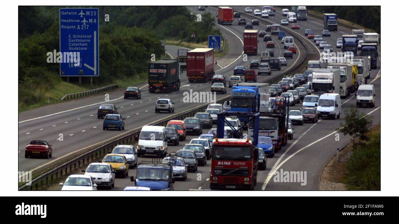 M25 traffic hi-res stock photography and images - Alamy
