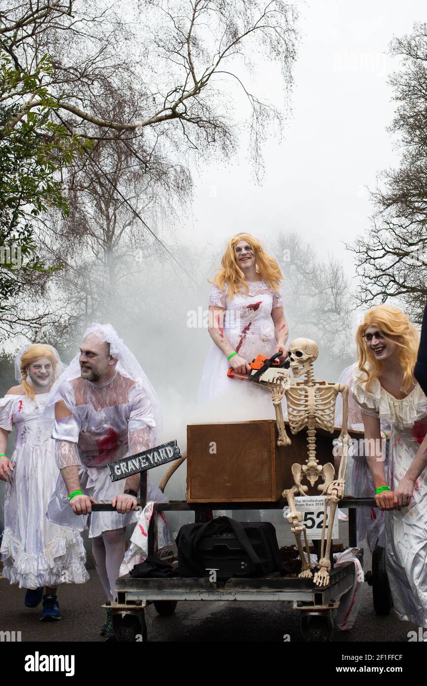 Zombie brides hi-res stock photography and images - Alamy