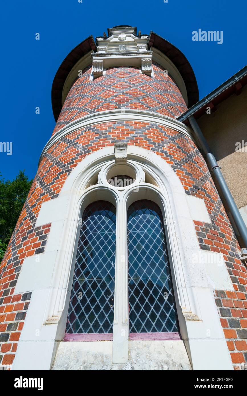 Cheverny village hi-res stock photography and images - Alamy