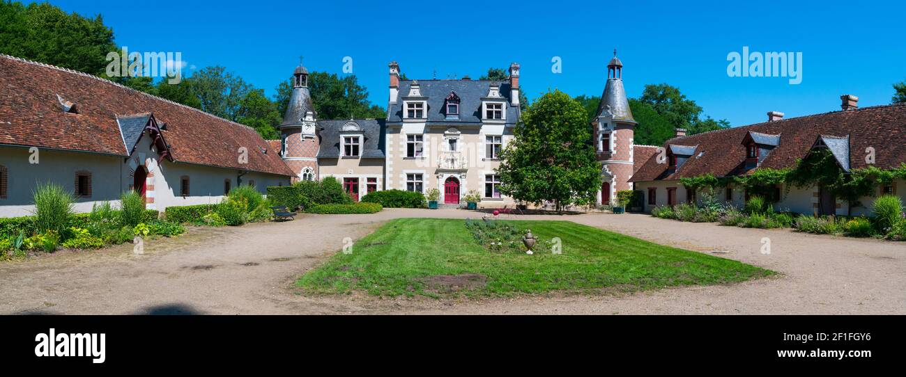 Cheverny village hi-res stock photography and images - Alamy