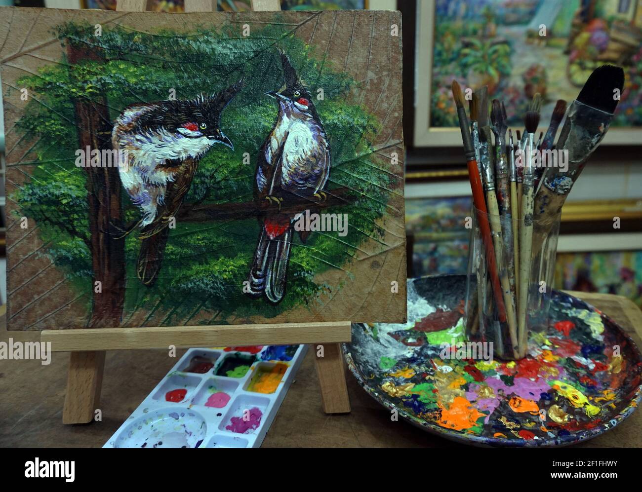 Abstract birds painting hi-res stock photography and images - Alamy