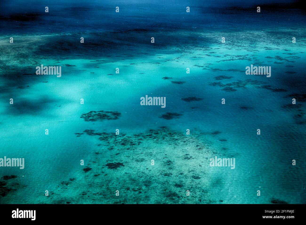 Worlds largest reef system hi-res stock photography and images - Alamy