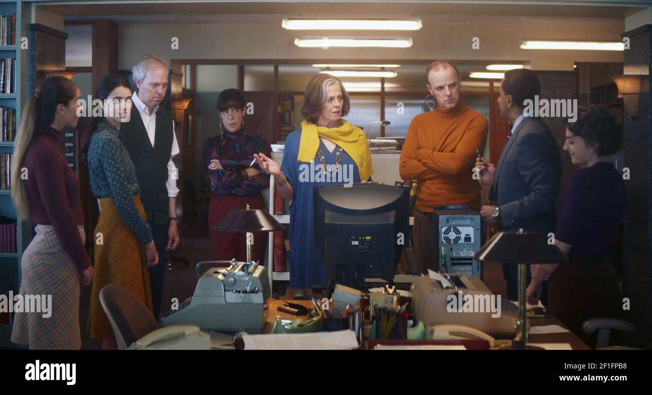 MY SALINGER YEAR, 2nd from left: Margaret Qualley; back from left: Leni ...