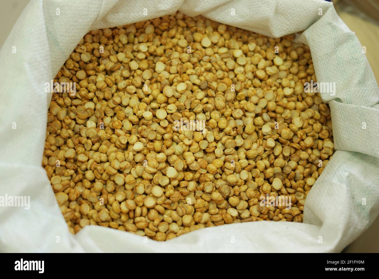 Raw chickpeas in sack Stock Photo - Alamy