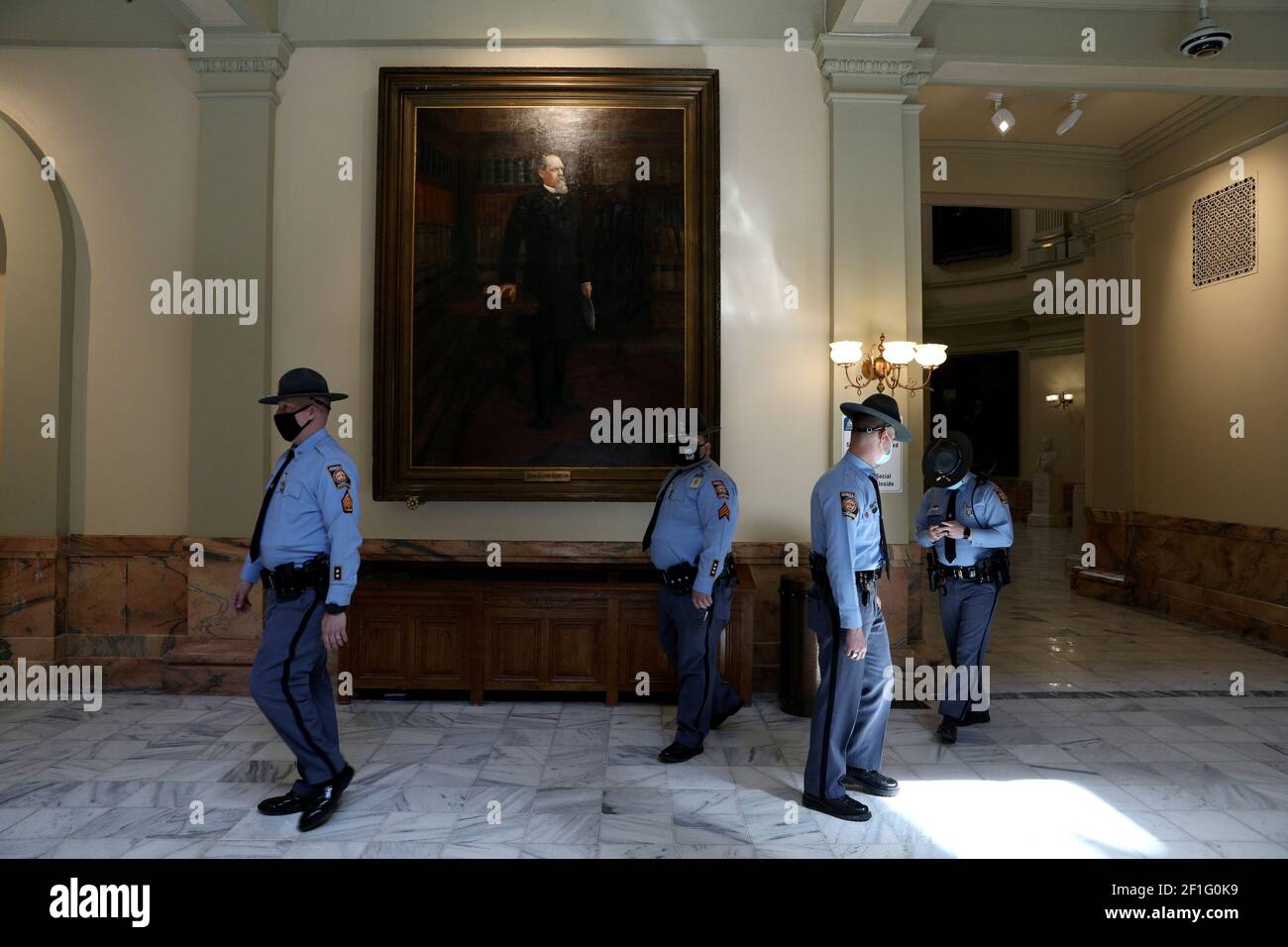 Georgia state capitol inside hi-res stock photography and images - Alamy