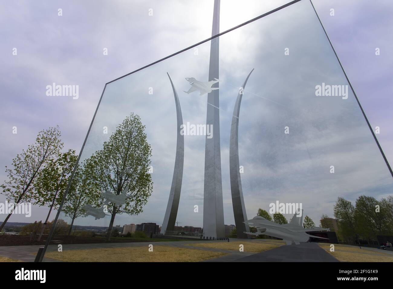 Us air force memorials hi-res stock photography and images - Alamy