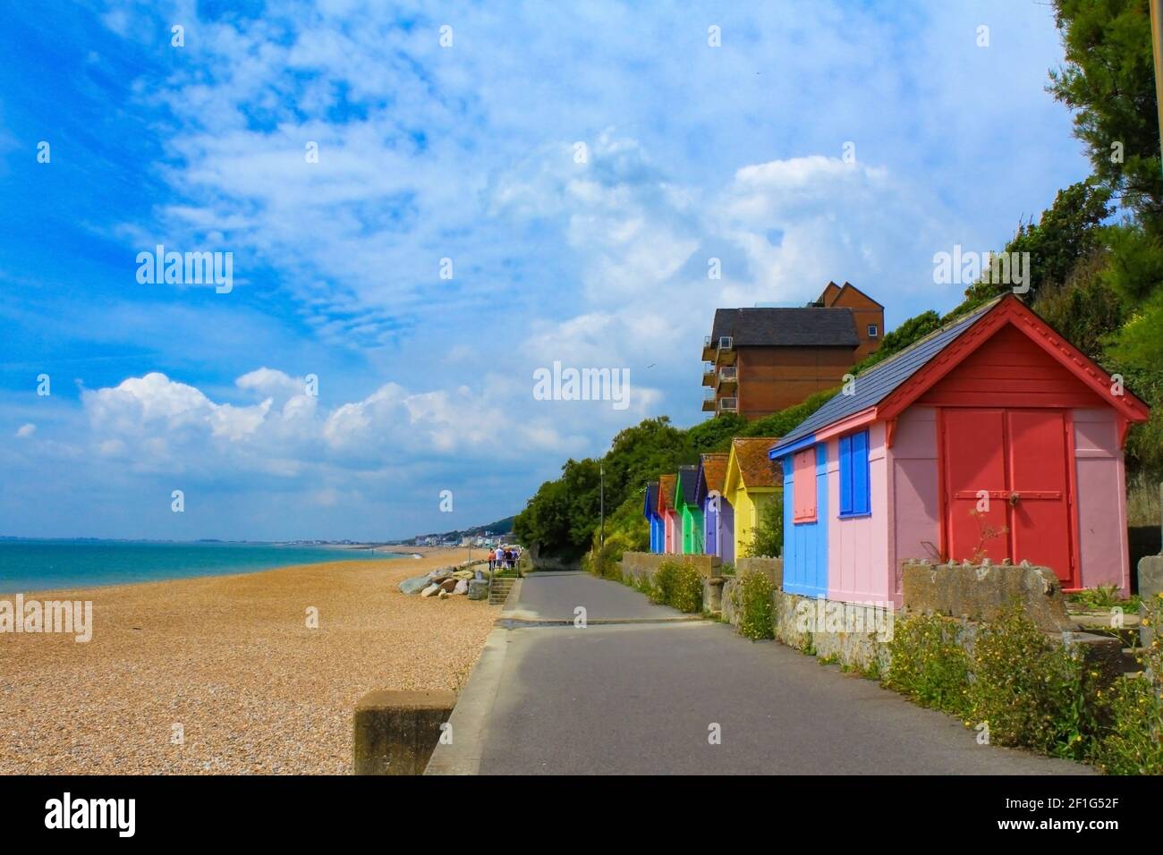 Folkestone kent beach huts hi-res stock photography and images - Alamy