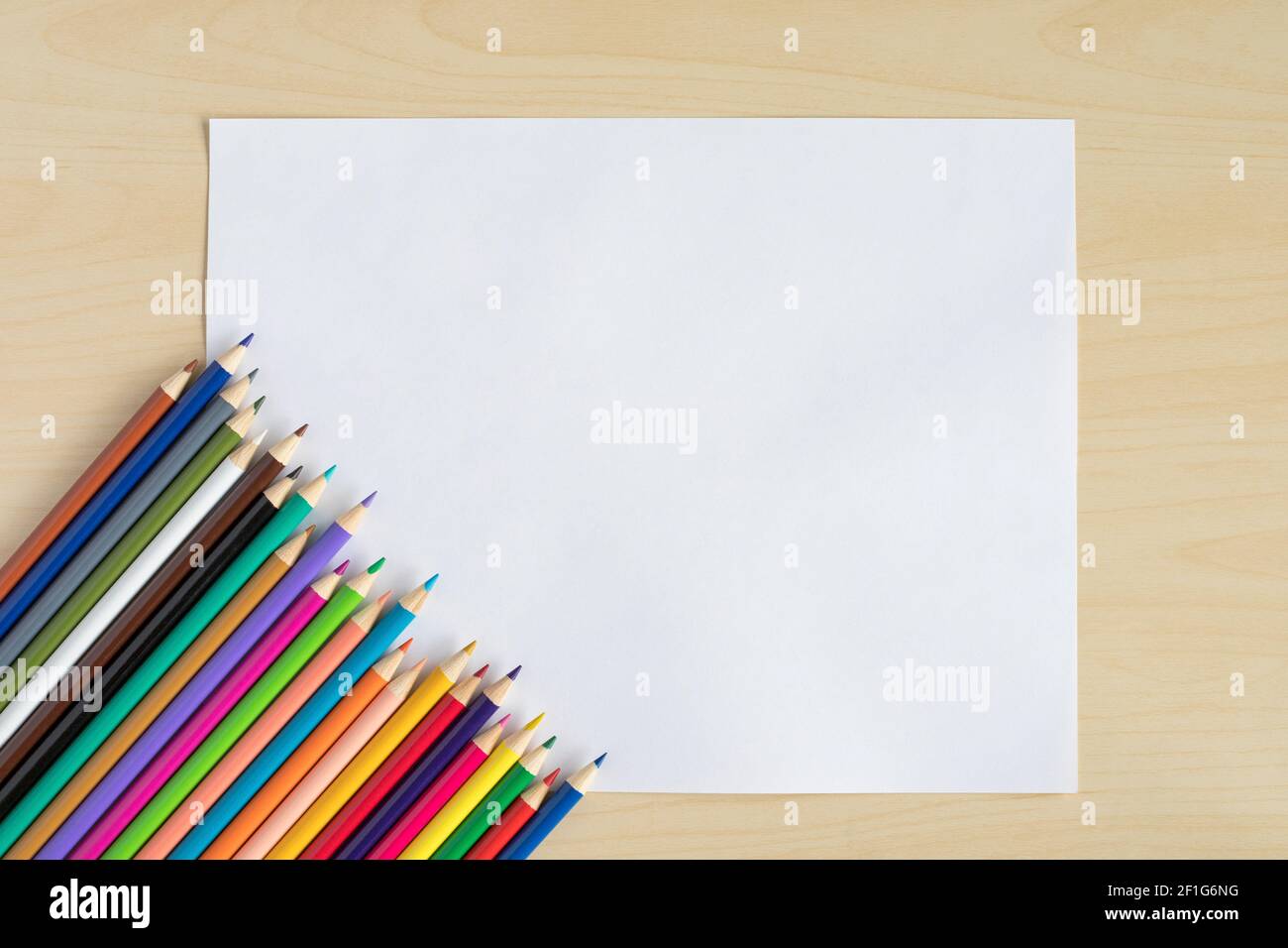 Blank drawing paper hi-res stock photography and images - Alamy