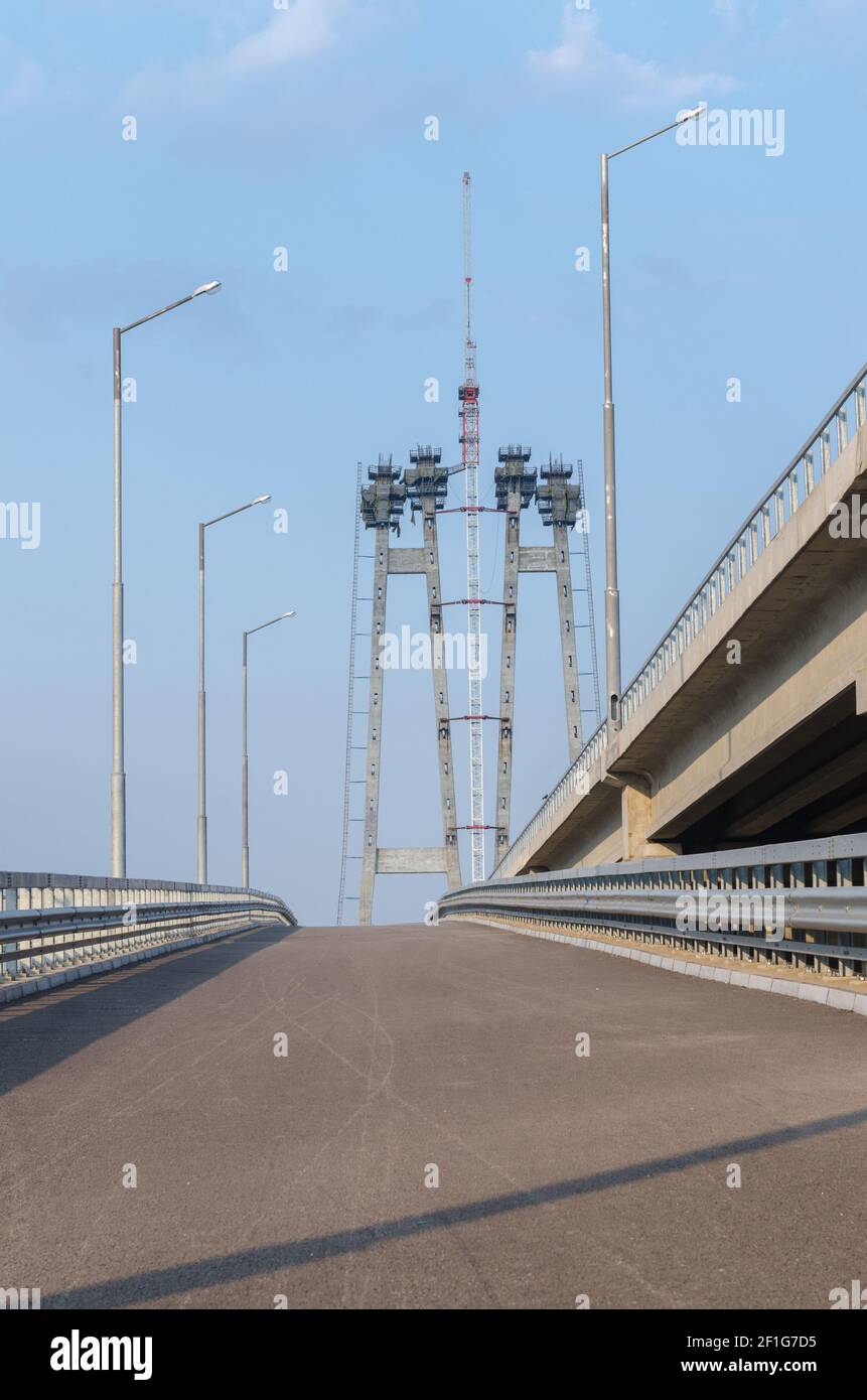 Concrete bridge unfinished road hi-res stock photography and images - Alamy