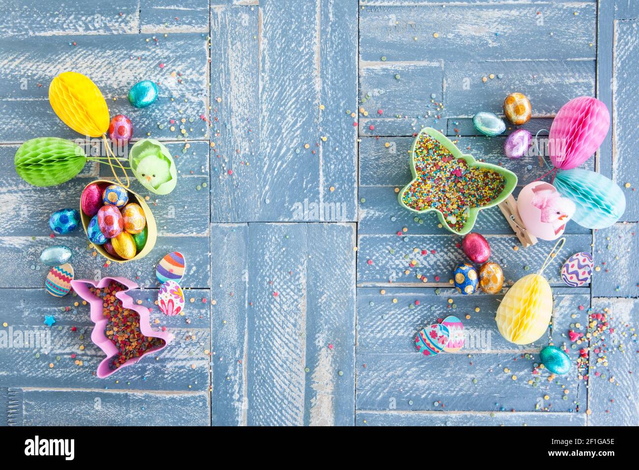 Colourful sweets hi-res stock photography and images - Alamy