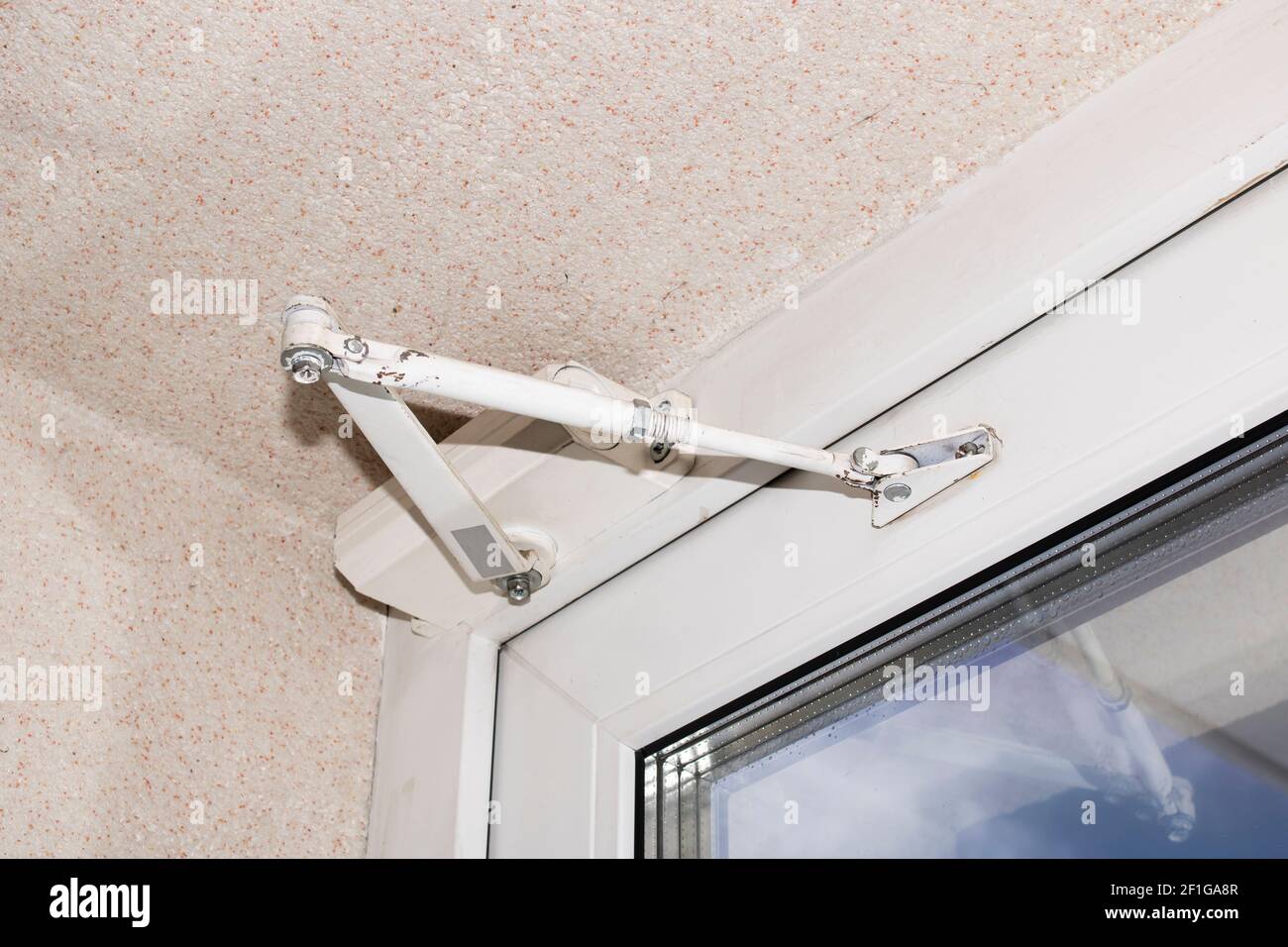 Closing curtains hi-res stock photography and images - Alamy