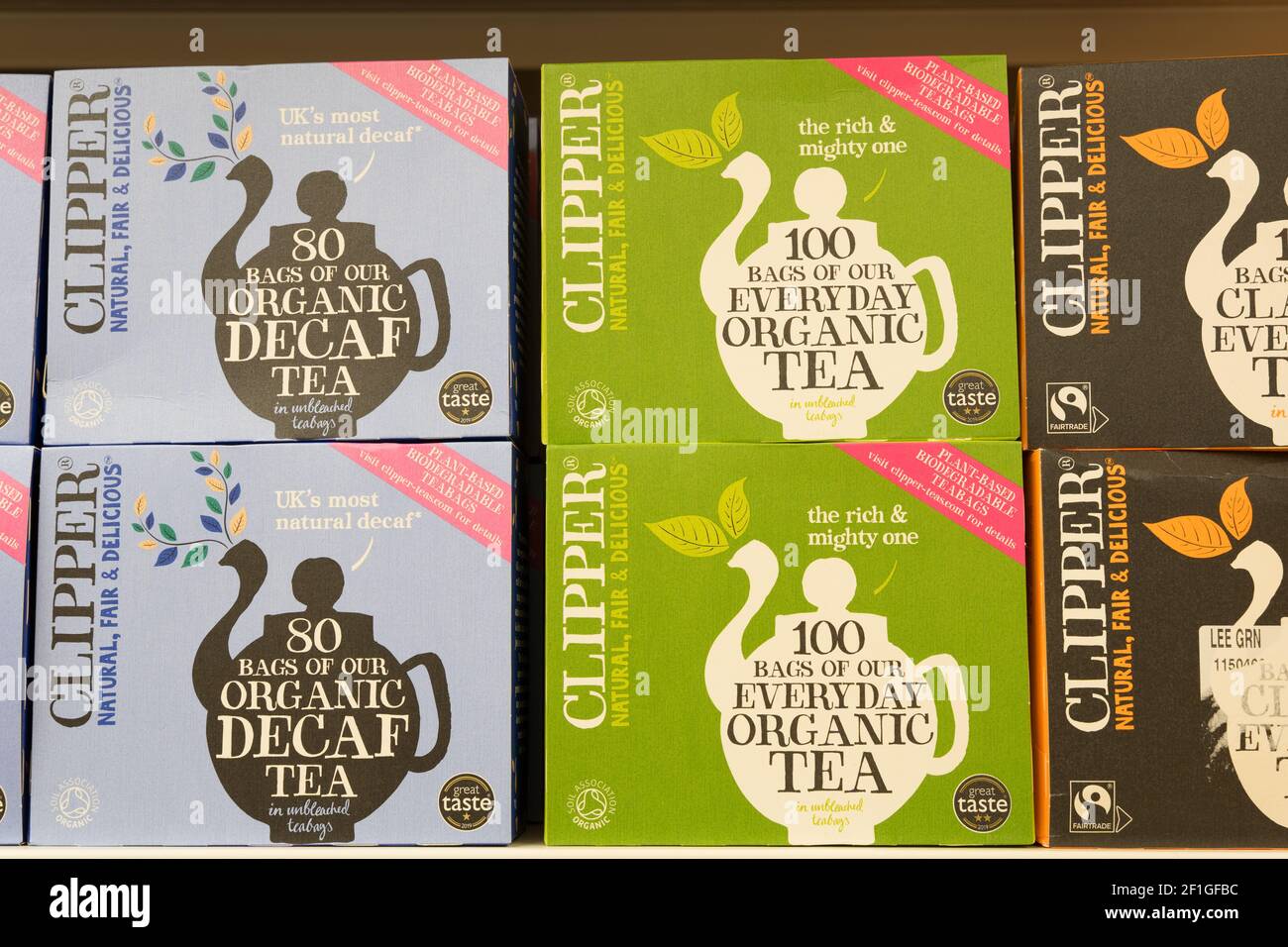 Clipper organic tea bag hi-res stock photography and images - Alamy