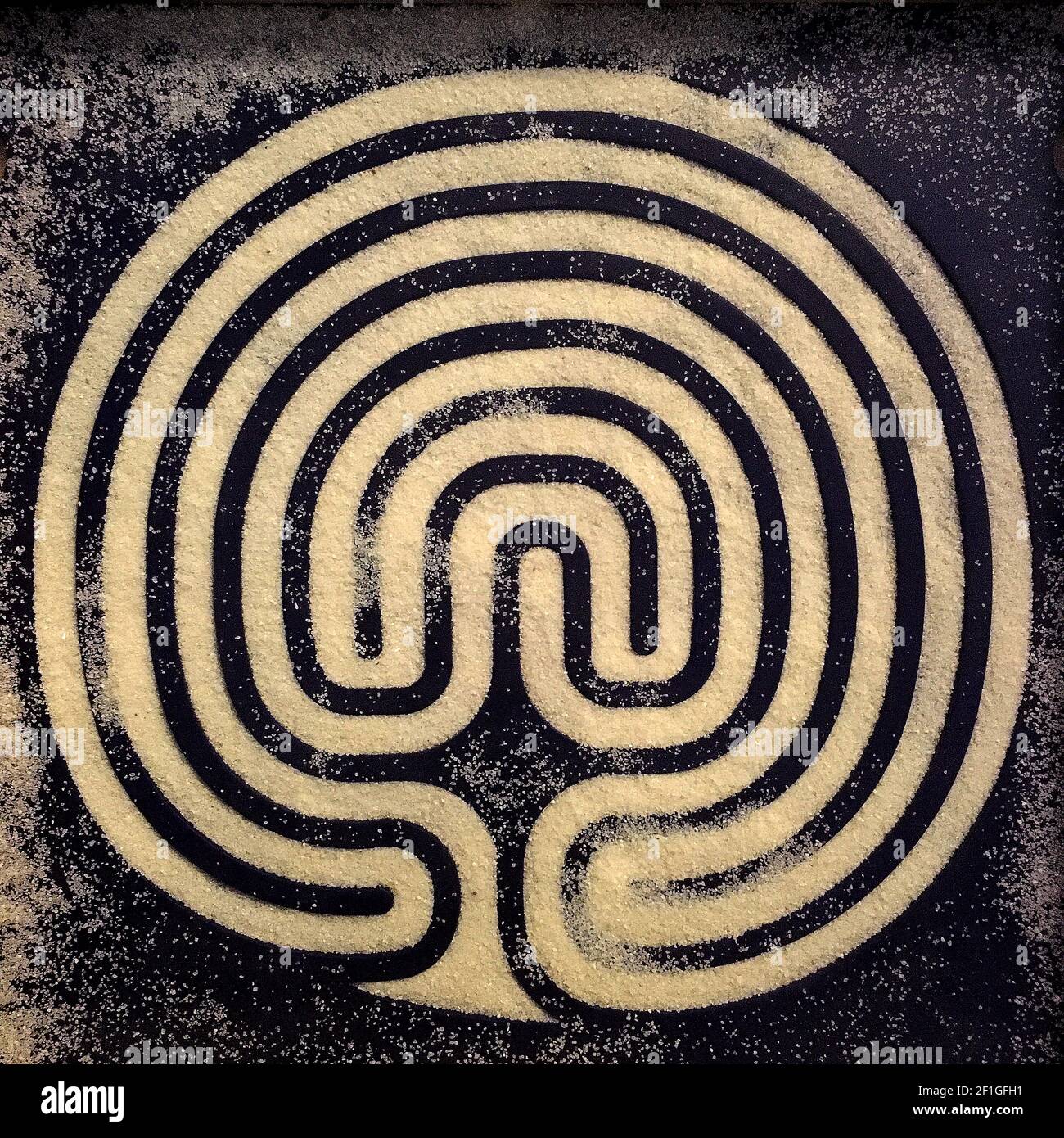 Sand maze hi-res stock photography and images - Alamy