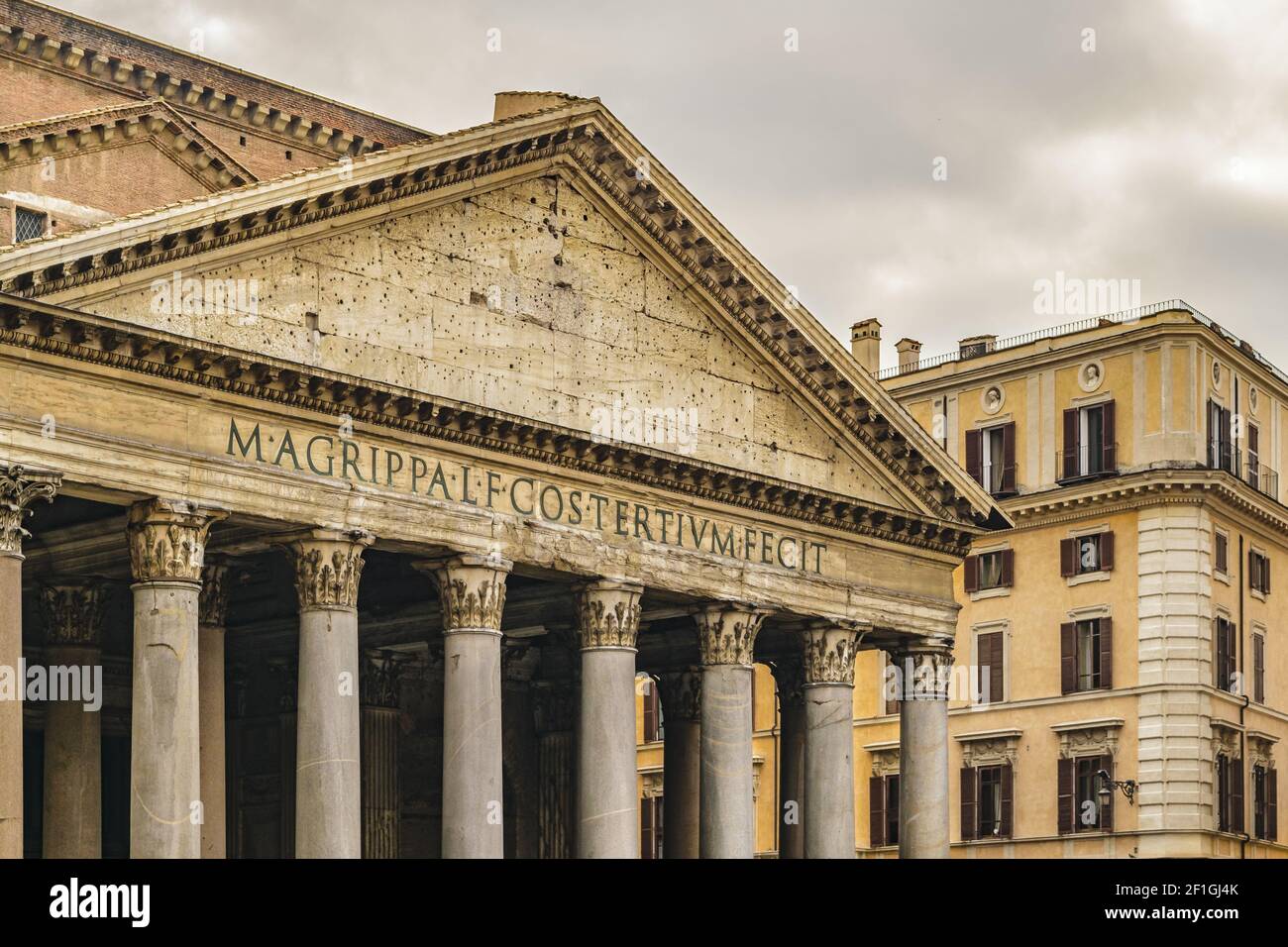 Exterior columns at the pantheon hi-res stock photography and images ...