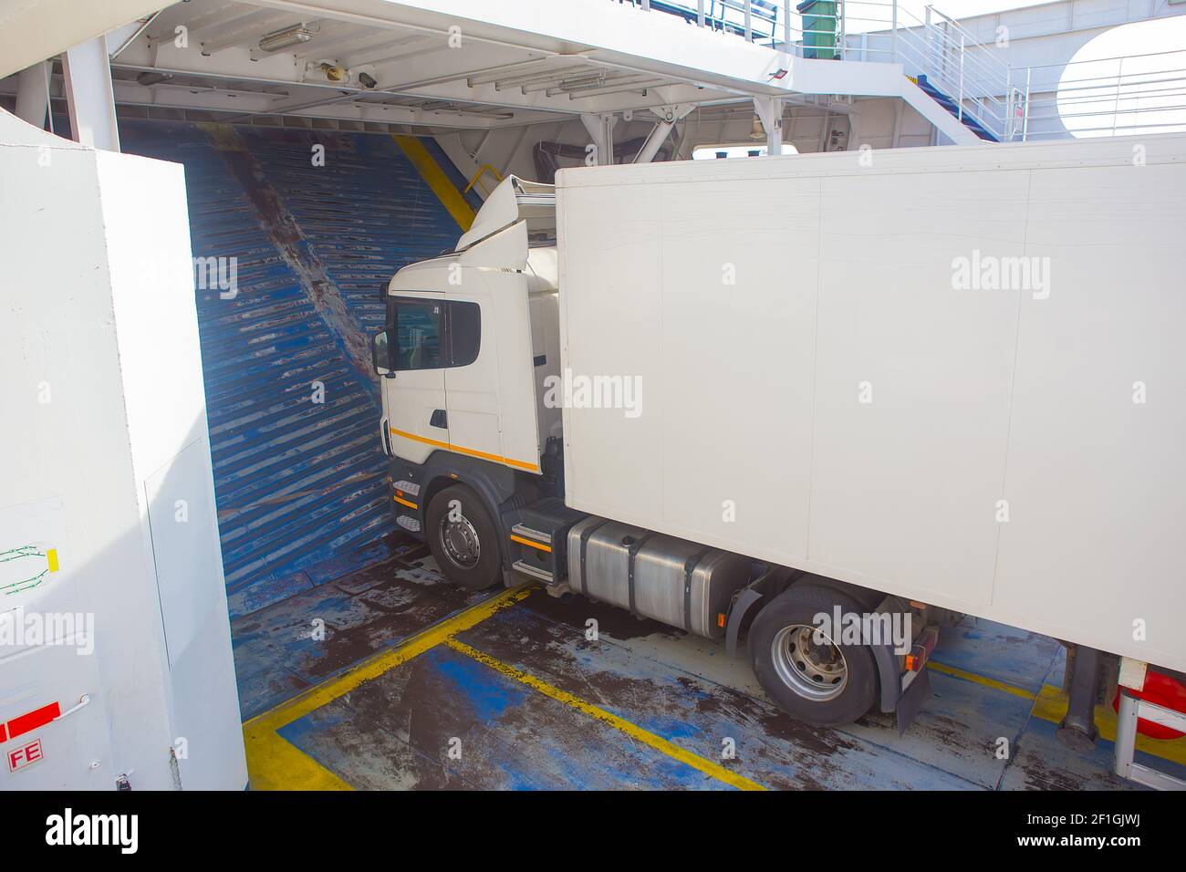 Car driving on to a ferry hi-res stock photography and images - Alamy
