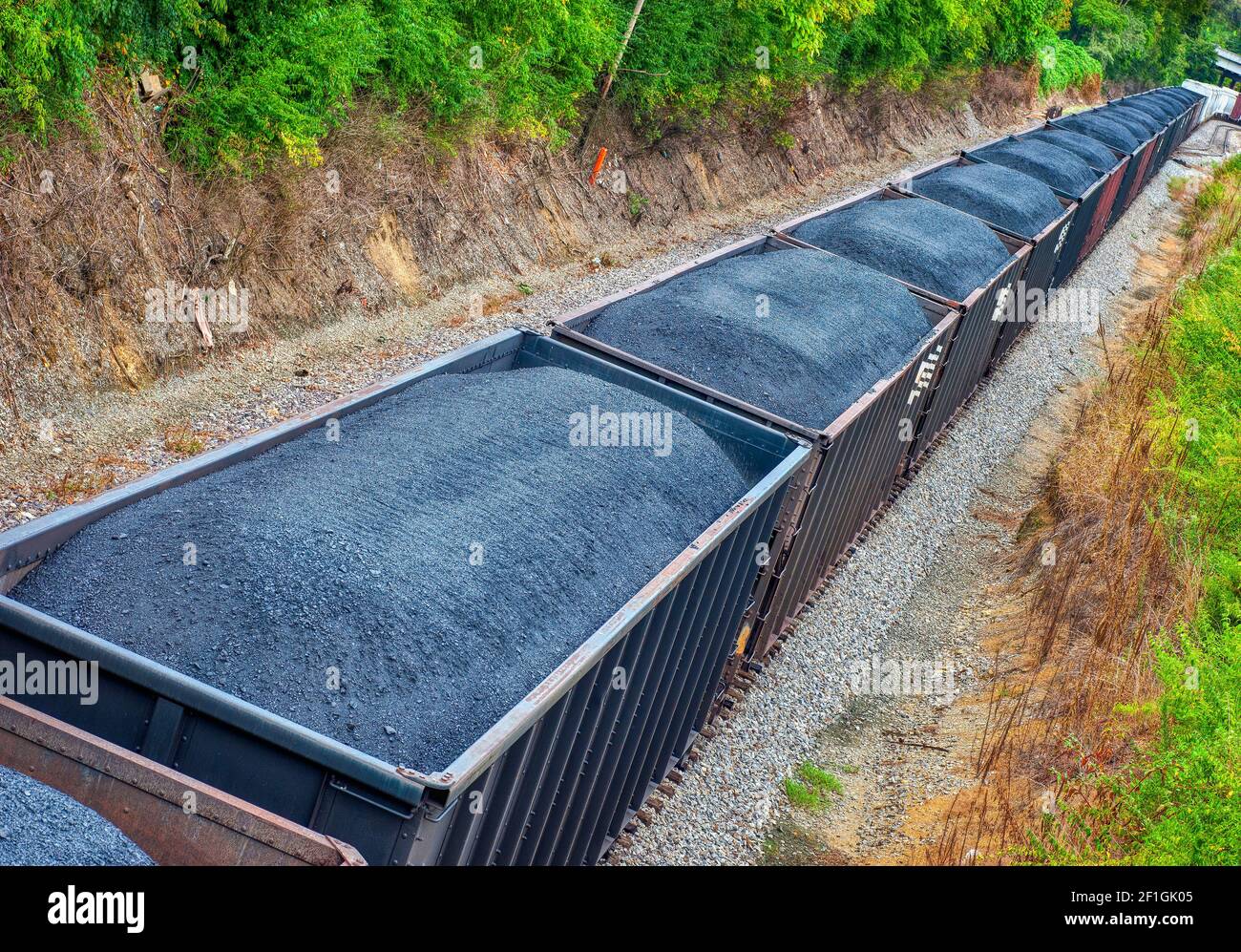 Cars train hi-res stock photography and images - Alamy