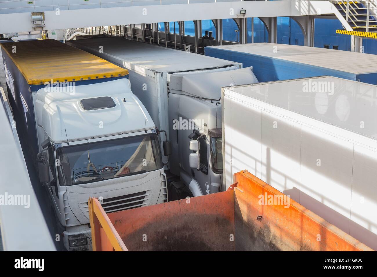 Truck loading on ferry hi-res stock photography and images - Alamy