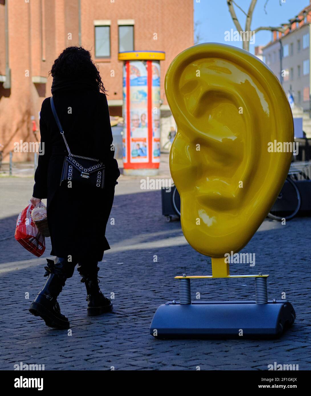 Hearing aid acousticians hi-res stock photography and images - Alamy